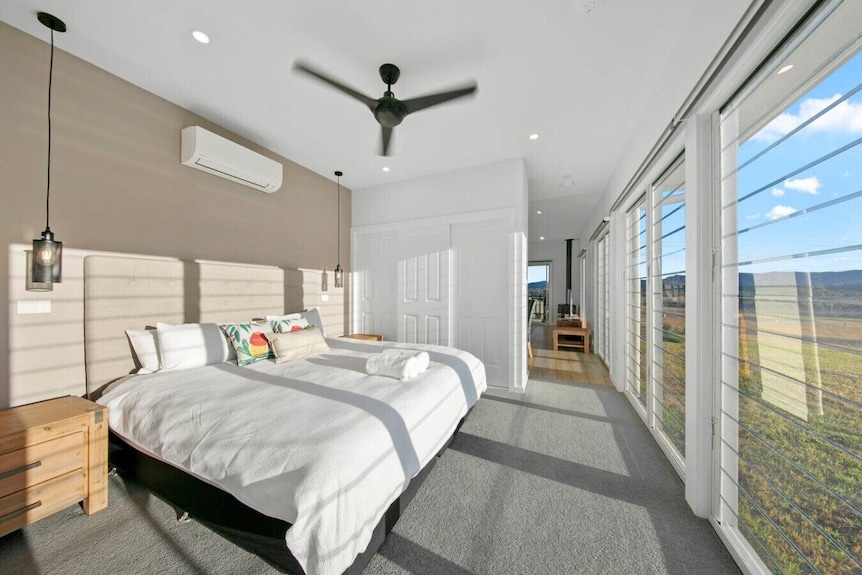 The Shiraz Villa At Molly Morgan Wines - Branxton