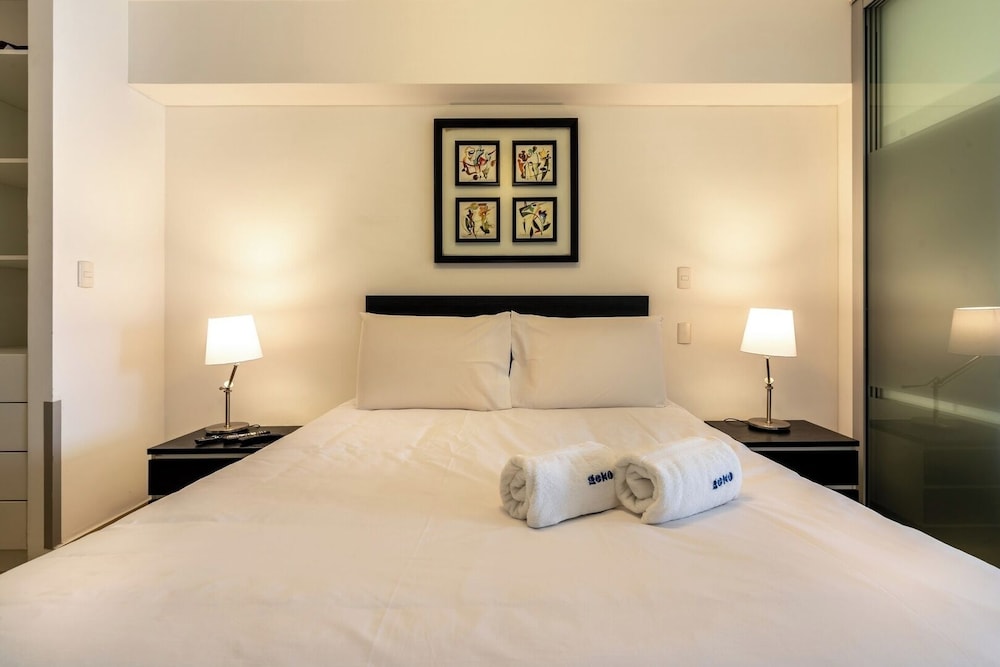 Geko _Marina Loft steps from the malecon w/terrace - Lima | Vrbo