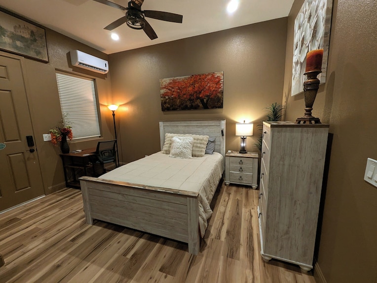 Charming Studio In Quaint Clovis With Ac, Unit 2 - Fresno, CA