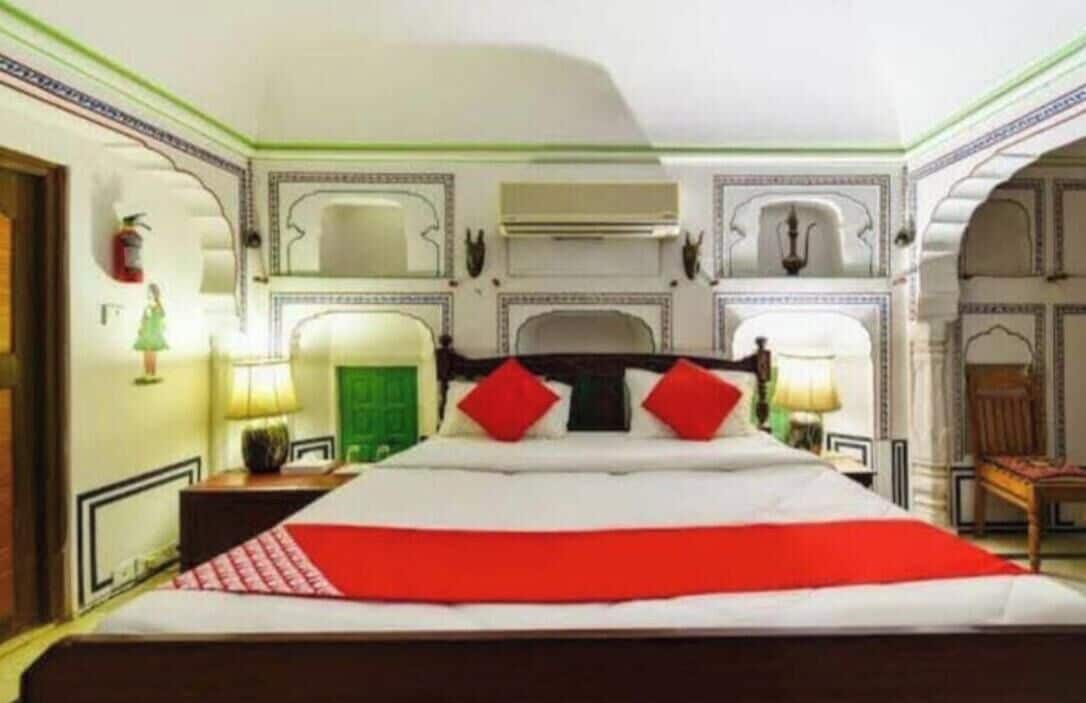 Escrivaninha, Wi-Fi de cortesia, roupa de cama