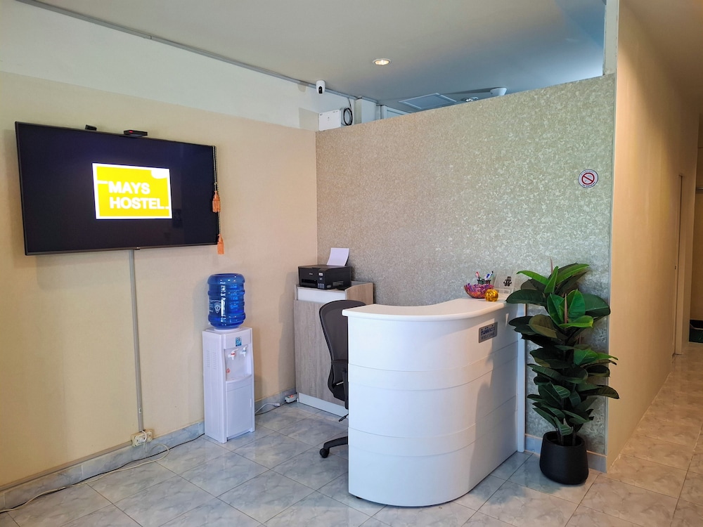 Mays Hostel - Hua Hin