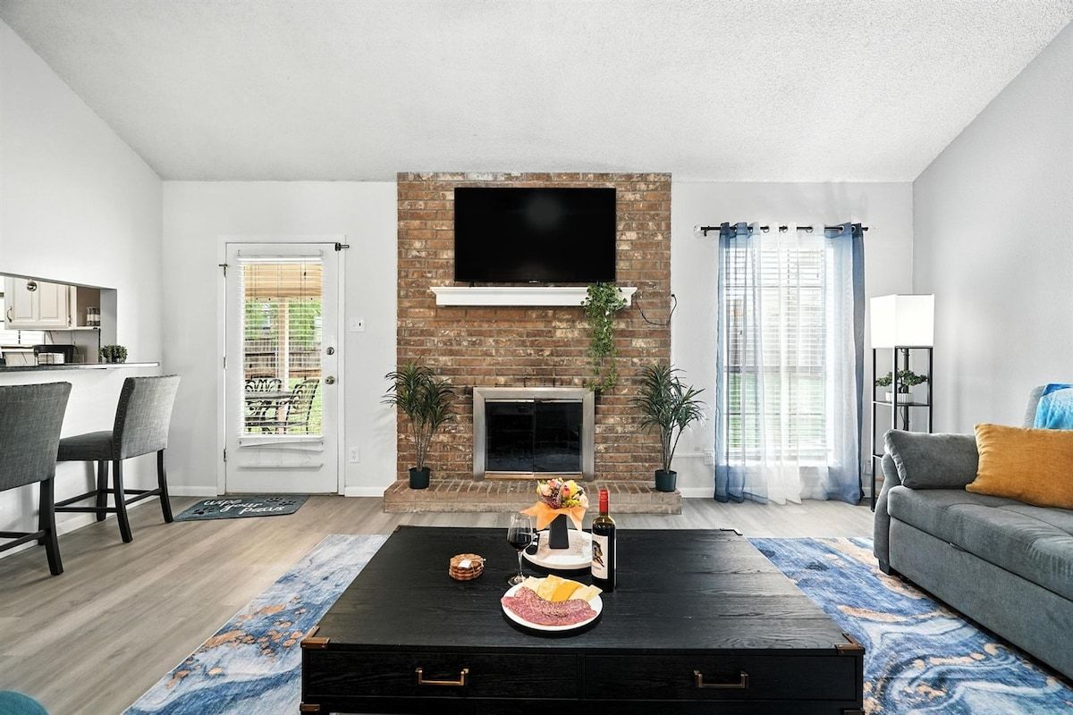 The Inland Tide 3 Bedrooms  2 Bath   Entire Home - Abilene, TX