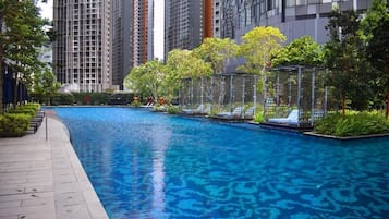 4 piscinas externas