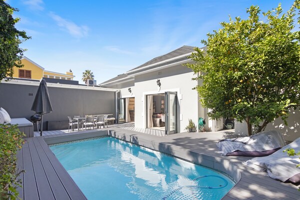 Uptown Retreat - Cape Town