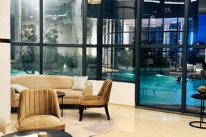 2 piscinas externas
