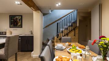 Apartamento | 4 quartos, acesso à internet de alta velocidade