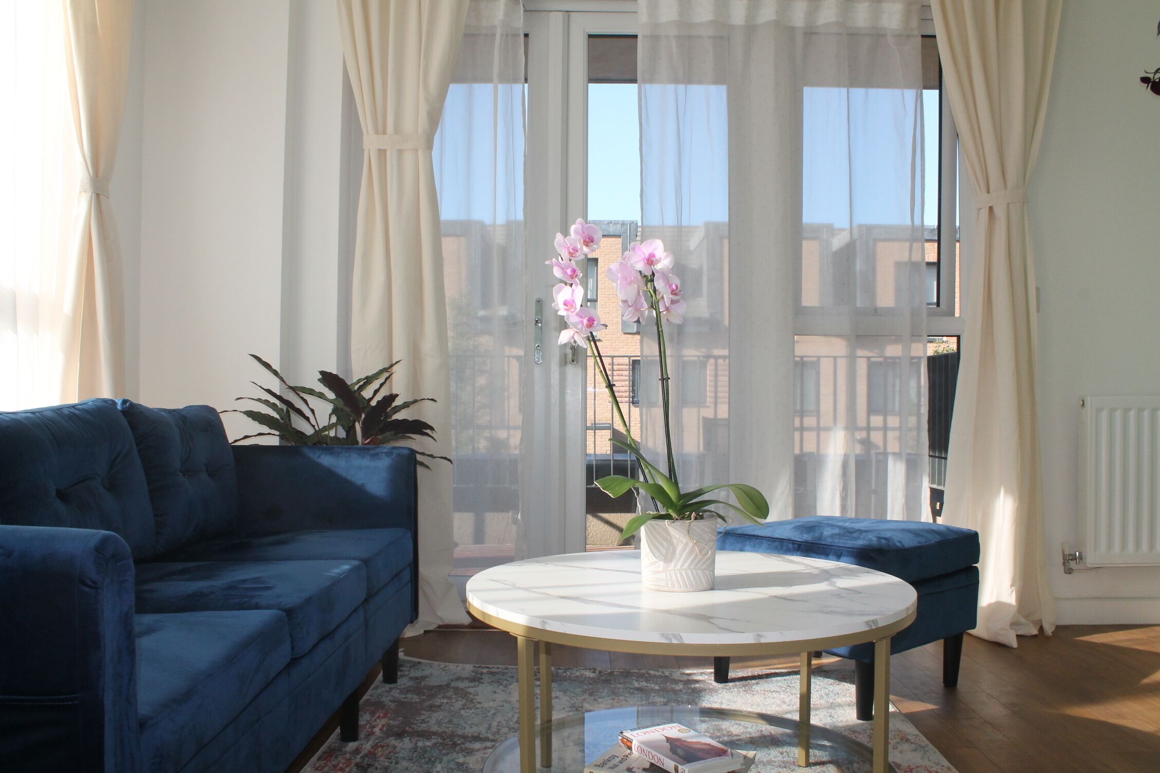 Modern 2-bedroom Flat With Balcony - Hounslow