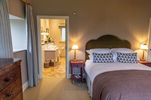 Quarto casal, vista para o rio | Wi-Fi de cortesia