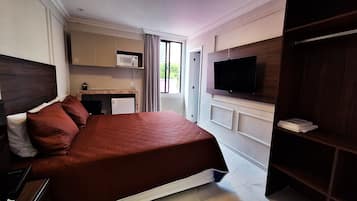 Escrivaninha, espaço de trabalho para notebook, Wi-Fi de cortesia