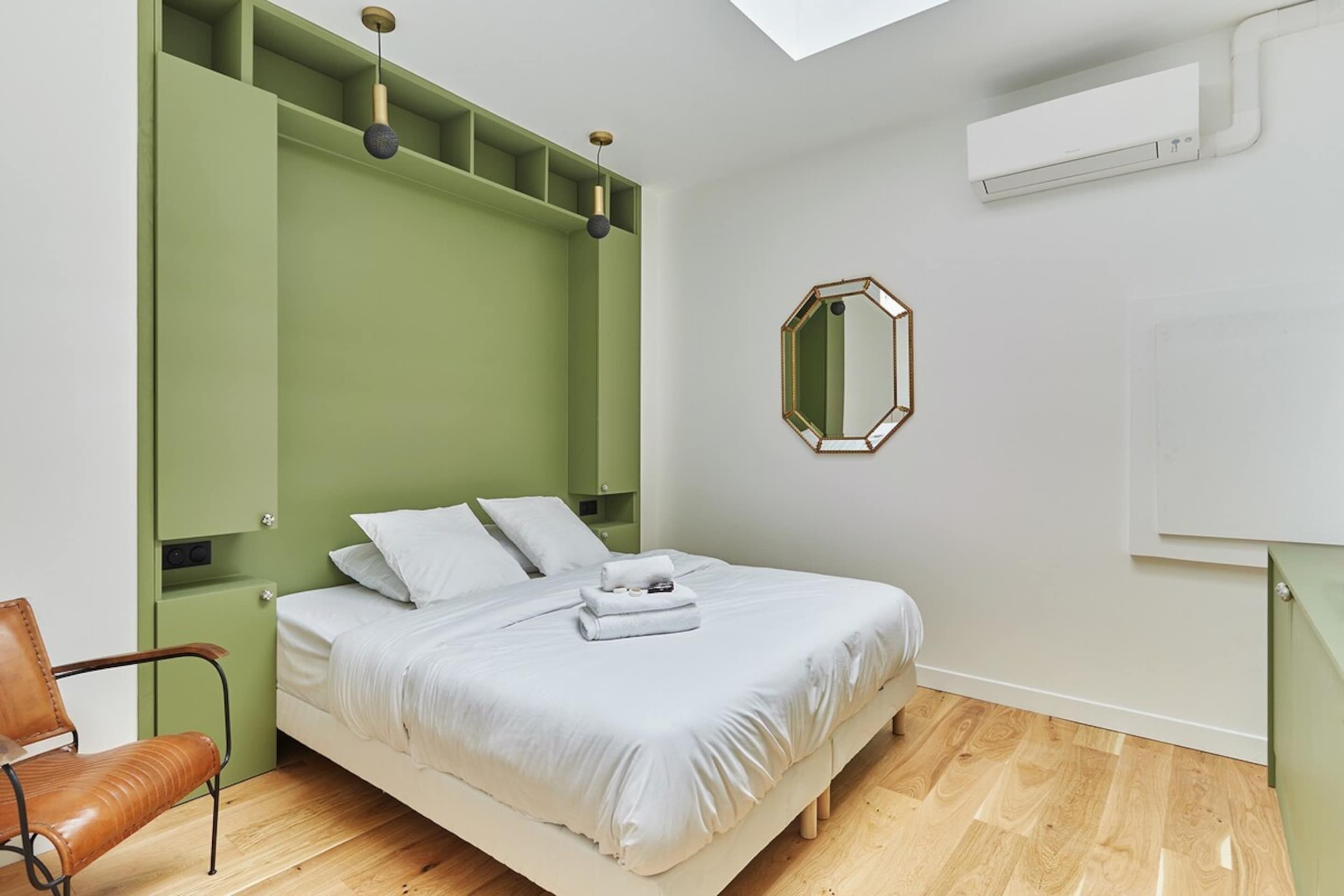 Apartamento | 3 quartos, secretária adequada para computadores portáteis 