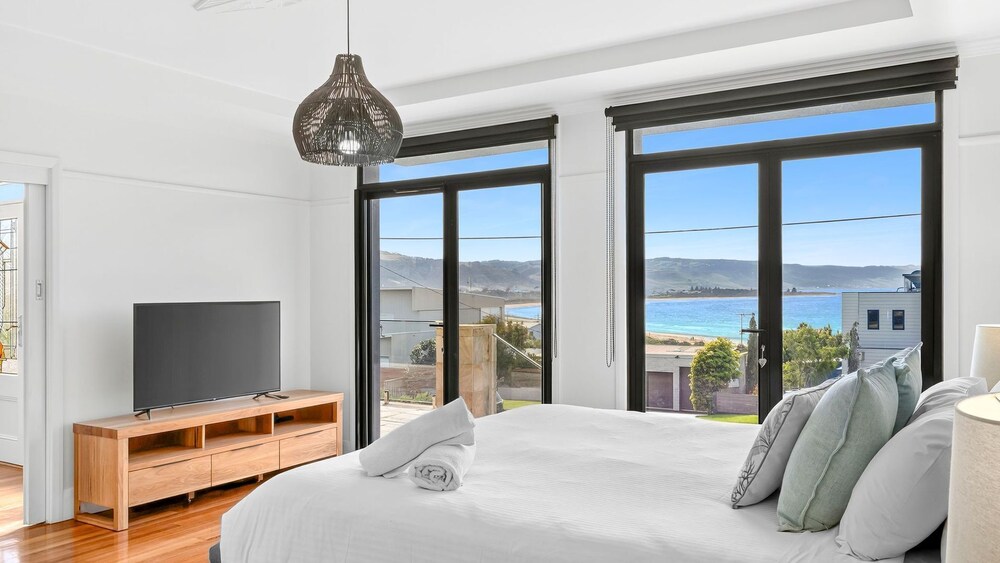 Casa del Mar - A stylish coastal retreat - Marengo | Vrbo