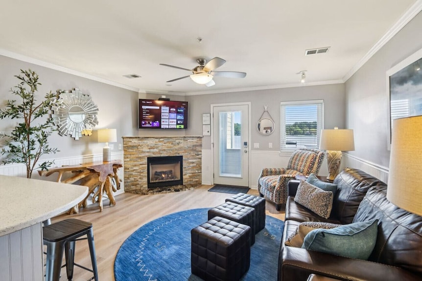 Janas Cozy Condo Lakeside At Lighthouse Cove - Wisconsin