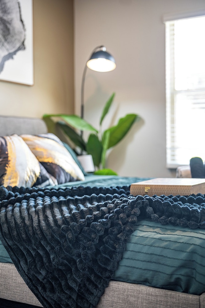 King 3br Townhouse Mins To Cary Nc State - Raleigh, NC