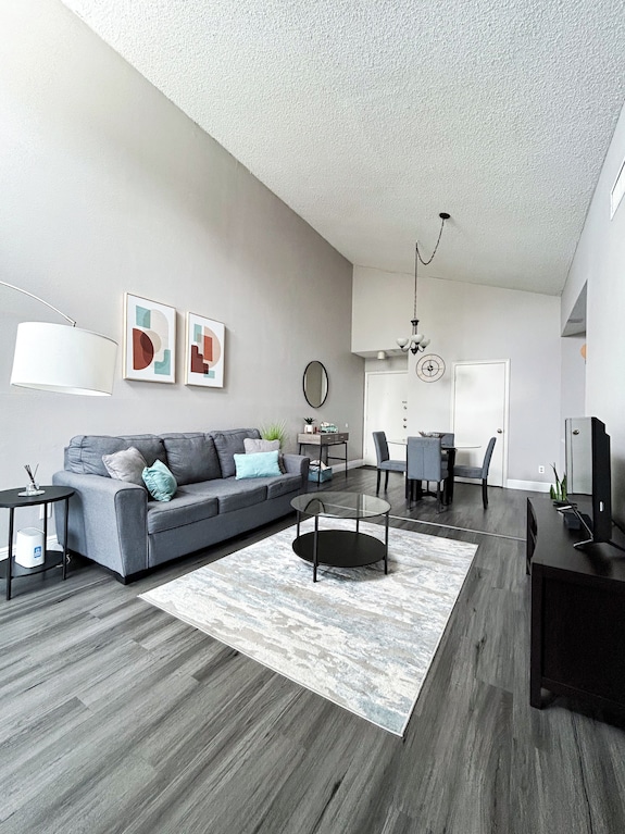 Cozy 1-bedroom Condo In Luxury Gated Community - Orlando, FL