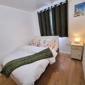 2 quartos, Wi-fi grátis, roupa de cama fornecida 