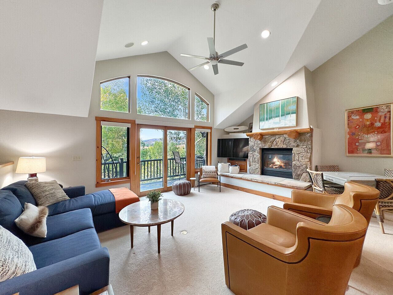 Private Hot Tub, 2700 Sq Feet, Borders Open Space - Arrowhead Townhome, Beaver Creek - Edwards, CO