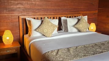Cabana superluxo, vista para o rio | Wi-Fi de cortesia, roupa de cama