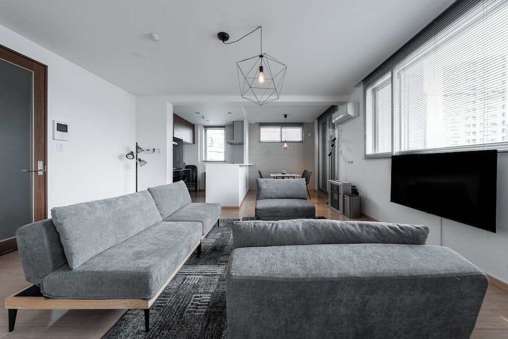 Grandia 201 - Sapporo