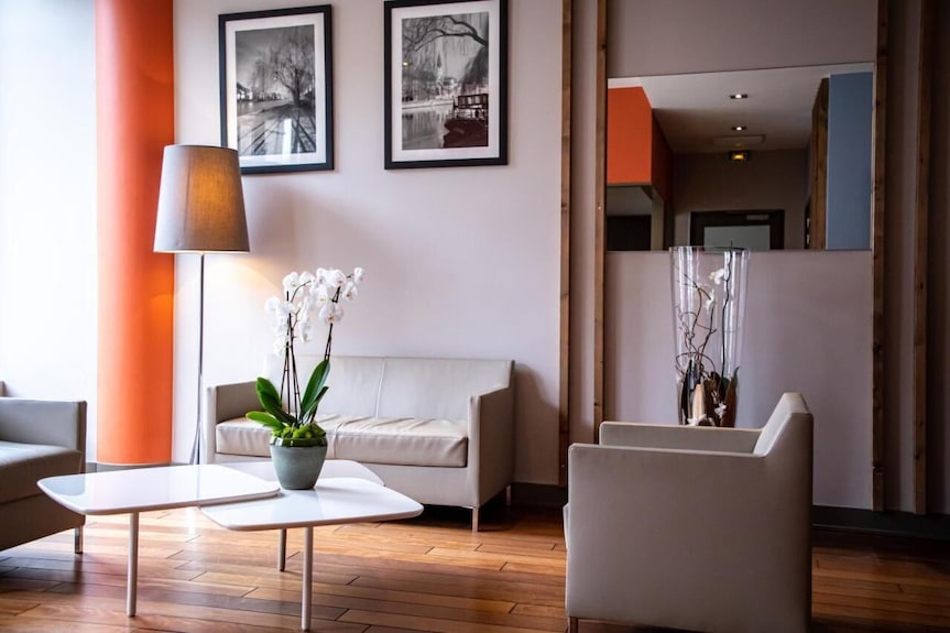 Stay Close To Place Des Terreaux! Pet-friendly Hotel, Kitchenette, City View! - Tassin-la-Demi-Lune