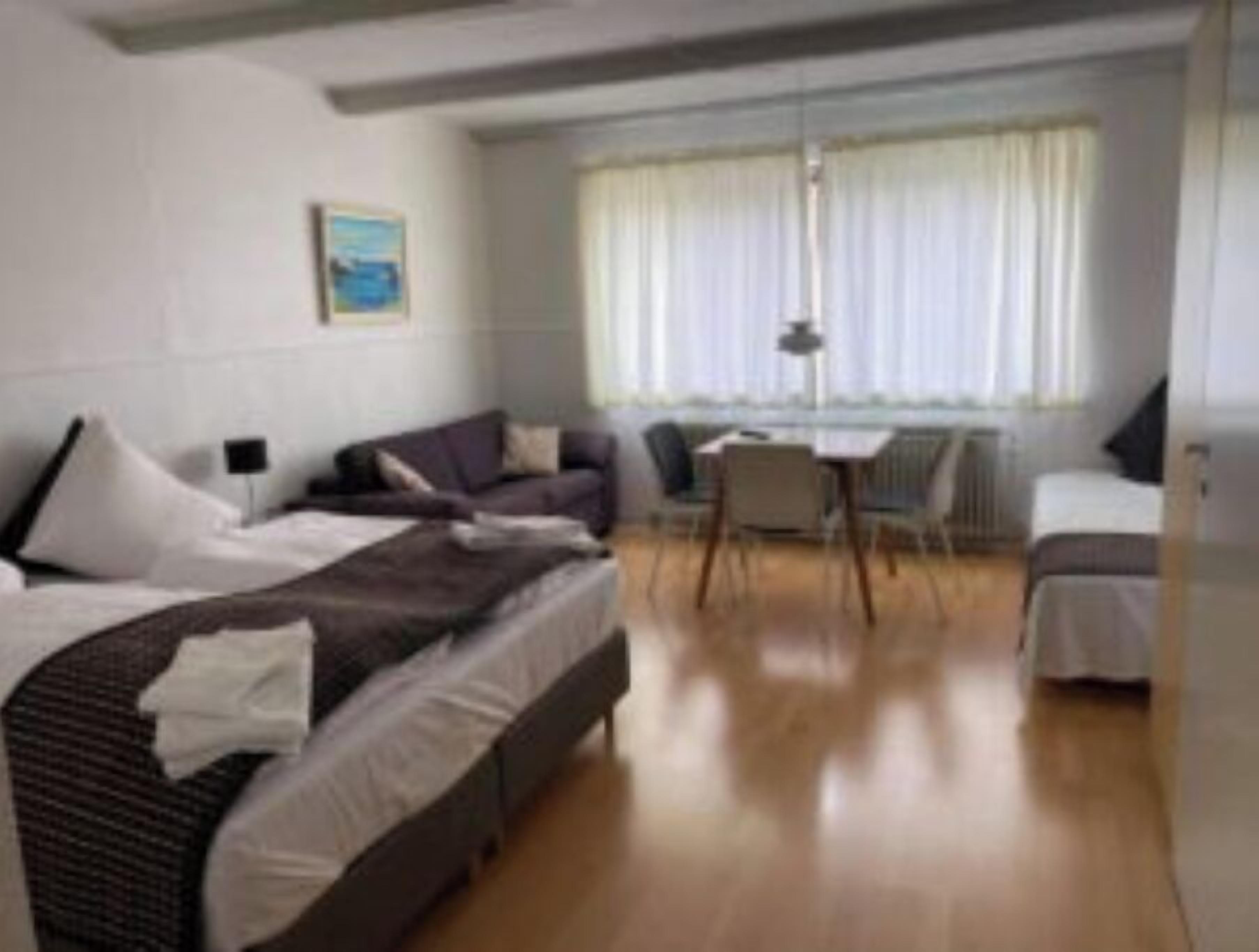 Ferro/tábua de engomar, Wi-fi grátis 