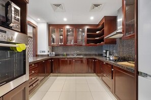 Apartamento, varanda, Vista para a cidade | Cozinha privada