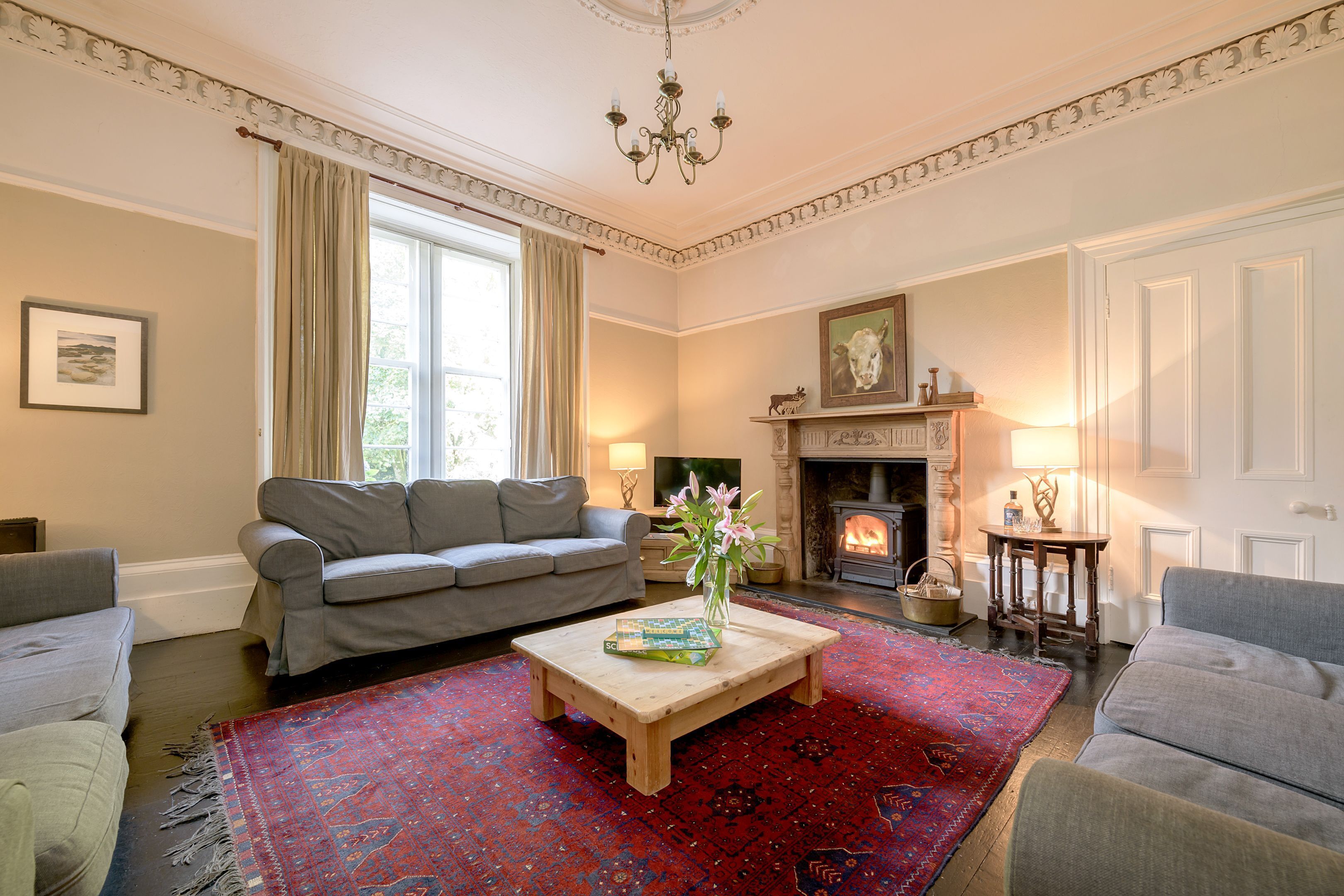 Mansefield House -  A Cottage That Sleeps 10 Guests  In 5 Bedrooms - Loch Lomond