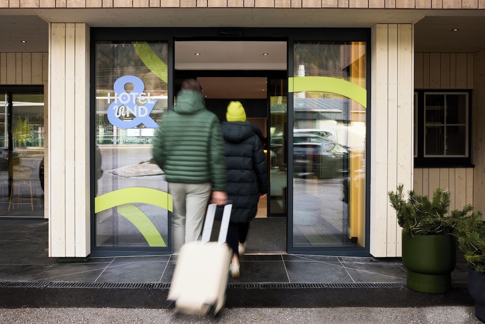 Hotel Und Smart Alpine Stay - Schladming