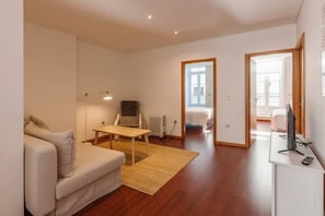 Apartamento (Two-Bedroom Apartment)