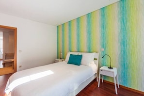 Apartamento (Two-Bedroom Apartment)