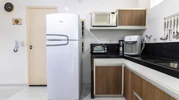 Apartamento clássico, 3 quartos, cozinha | Cozinha privada