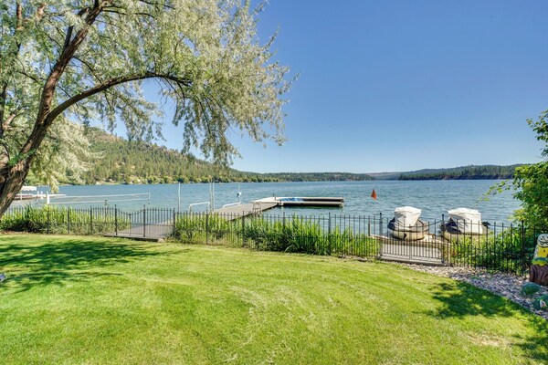 Waterfront Deck W/ Fire Pit: Lake Spokane Gem! - Loon Lake, WA