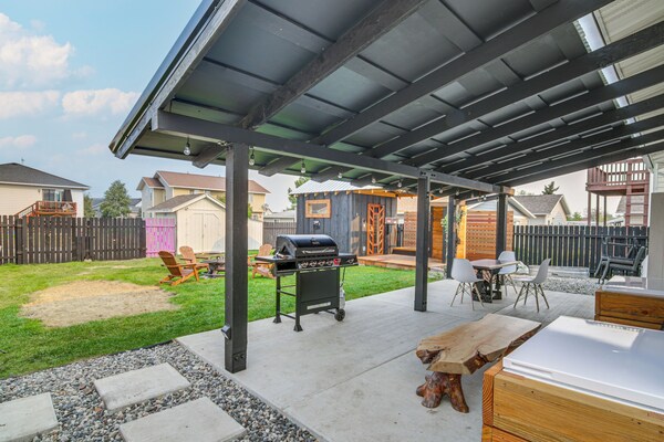 Sauna, Cold Plunge & More! Belgrade Getaway - Montana