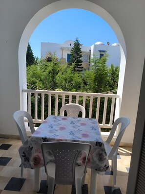 Apartamento, 2 quartos, fumadores, varanda | Varanda