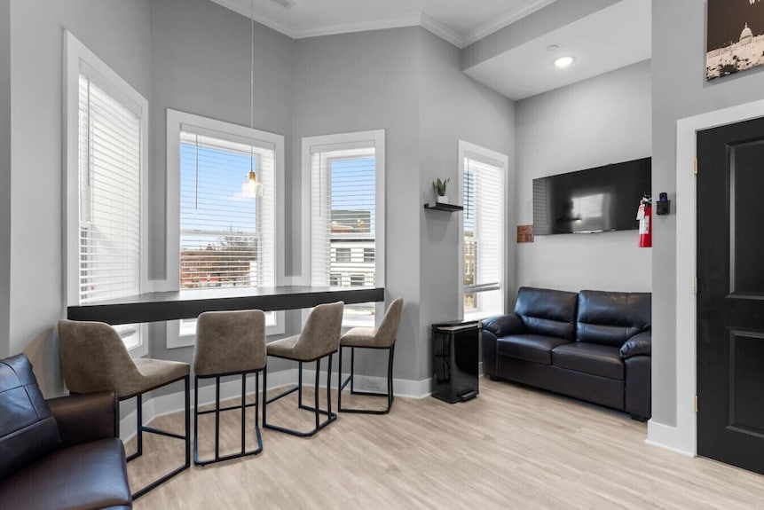 The Urban Escape+3bedroom+newly Renovated - Washington D.C., DC