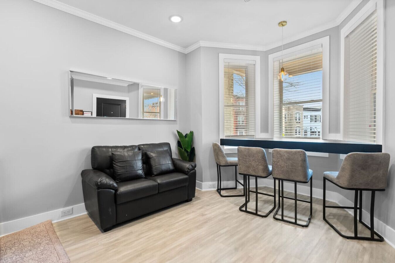 The District Dwelling+new Renovation, 3 Bedroom - Washington D.C., DC