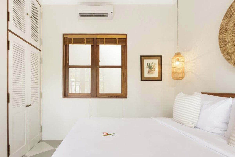 Exclusive 2BR I Walk to Seminyak Mall & the Beach - Seminyak | Stayz