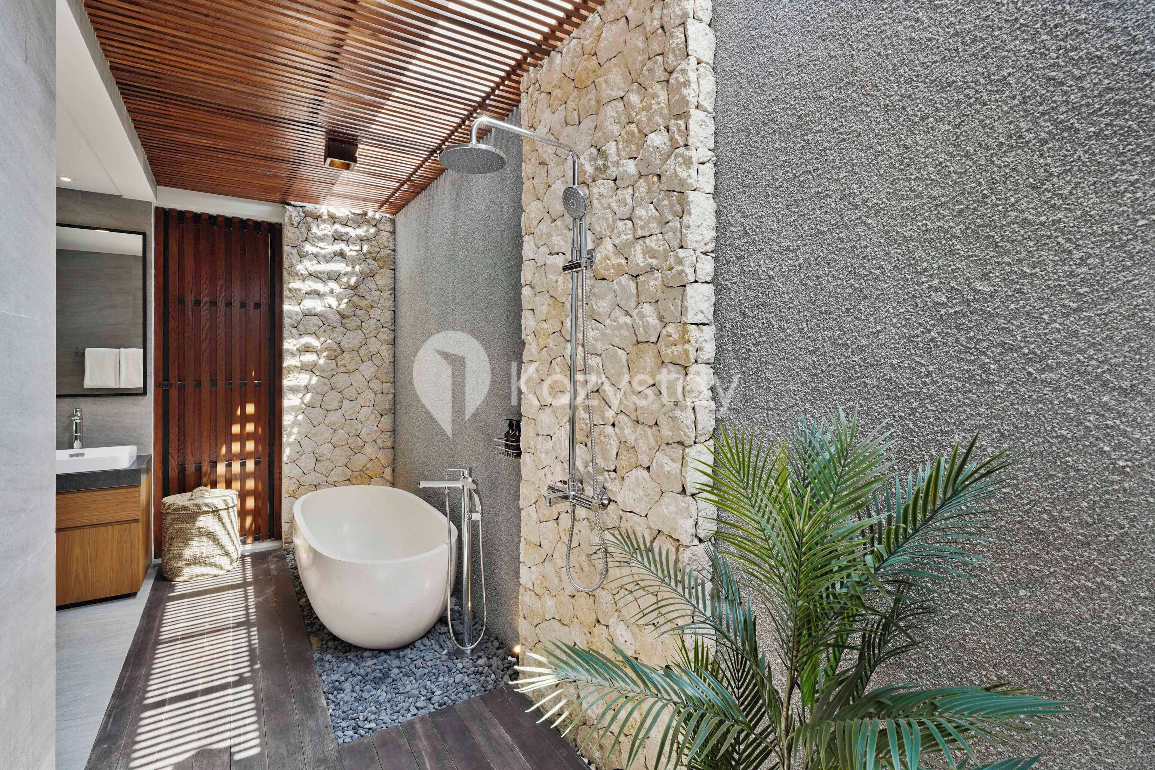 Villa, 4 quartos, vista para a piscina | Casa de banho | Artigos de higiene pessoal grátis, um secador de cabelo, um bidé 