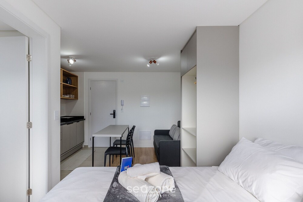 Apto Próx. ÓPera De Arame C\/ Garagem Pla0408 - Curitiba