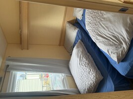 2 quartos, Wi-Fi de cortesia, roupa de cama