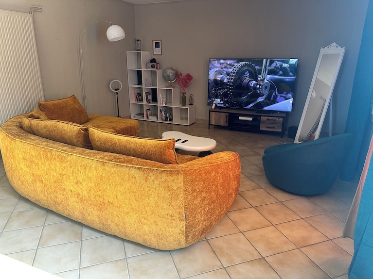 Chambre D'hôte Located 5min Walk From Fleury Les Aubrais Train Station - Saran