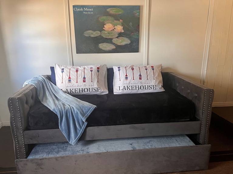 Crystal Haven Lake House: 2.5-bedroom Waterfront Retreat On Eagle Lake - Ontario 60