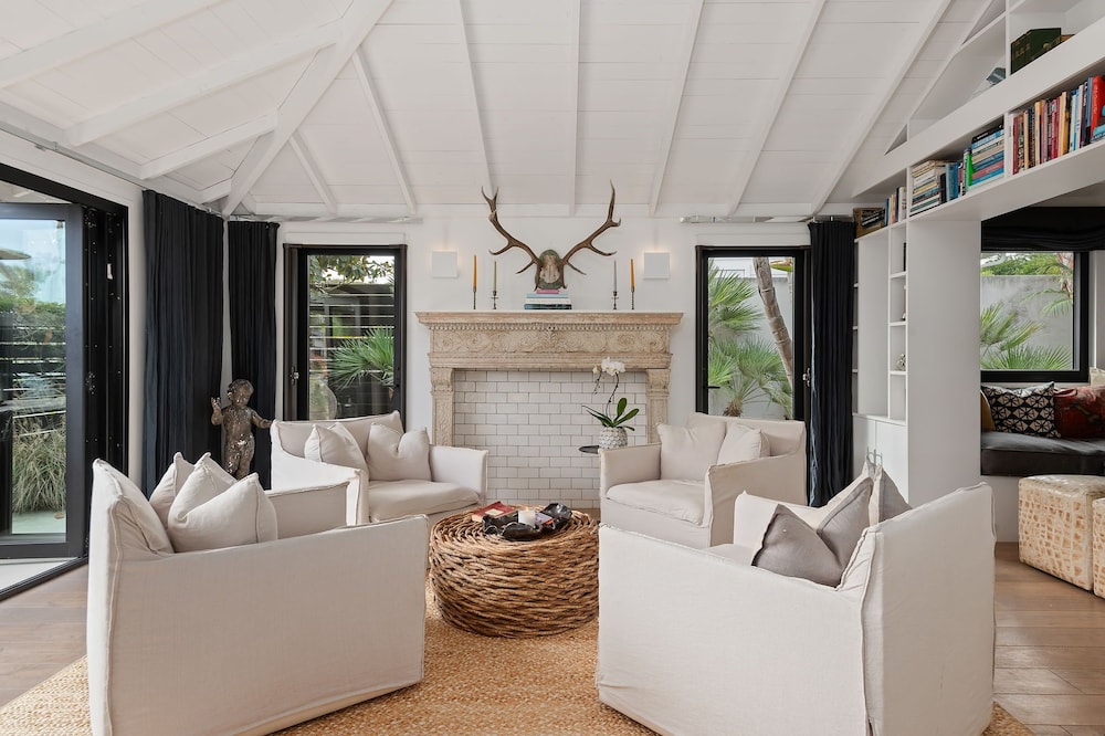Designer Home just Steps From The Beach with Hot Tub & Fire Pit - Santa ...