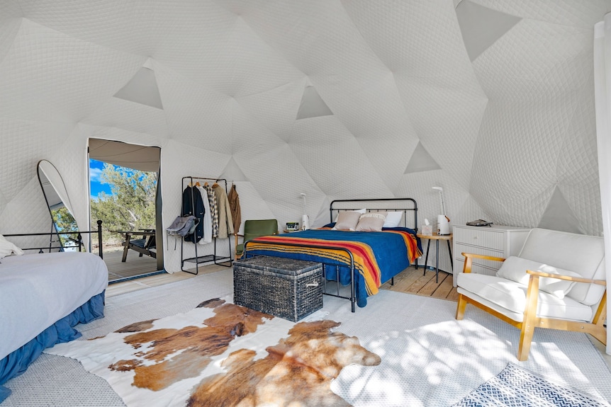 Winter Serenity In A Luxury Glamping Dome - Grand Canyon National Park