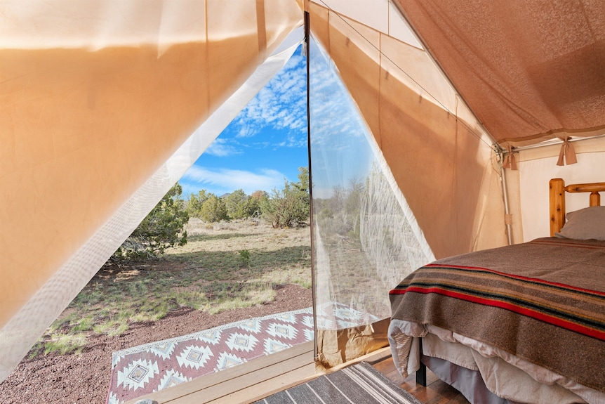 Unplug & Recharge: Cozy Off-grid Glamping - Grand Canyon National Park