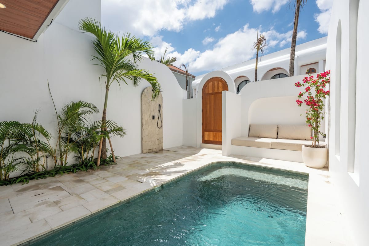 Villa de Luxo | Terraço com espreguiçadeiras