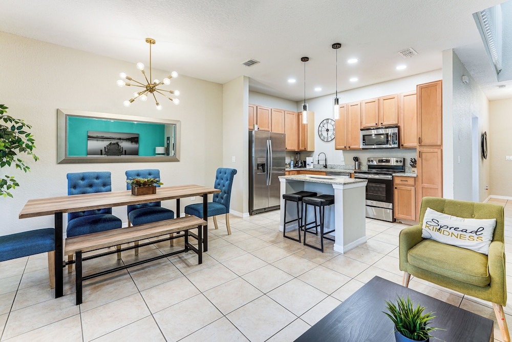 Resort Amenities, Screened Lanai: Kissimmee Escape - Kissimmee