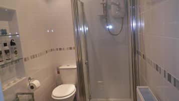 Artigos de higiene pessoal grátis, um secador de cabelo