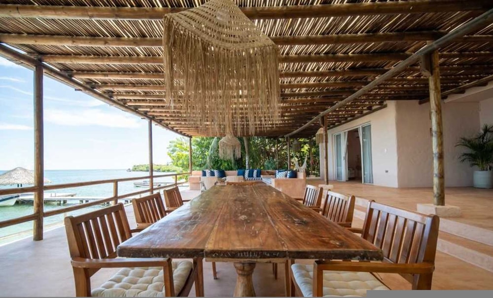 W Stunning 6br Beachfront Villa In Rosario - Îles du Rosaire