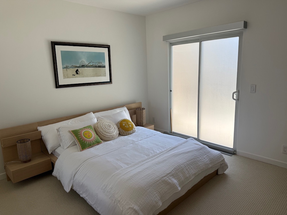 Manhattan Beach Surf Haven - Manhattan Beach | Vrbo
