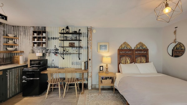 Rosewood Studio By Wanderlodges - Medford, OR